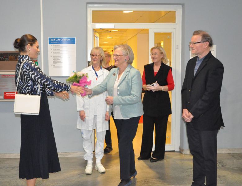The Crown Princess visits Rolf Luft Research Center at MMK | Karolinska ...