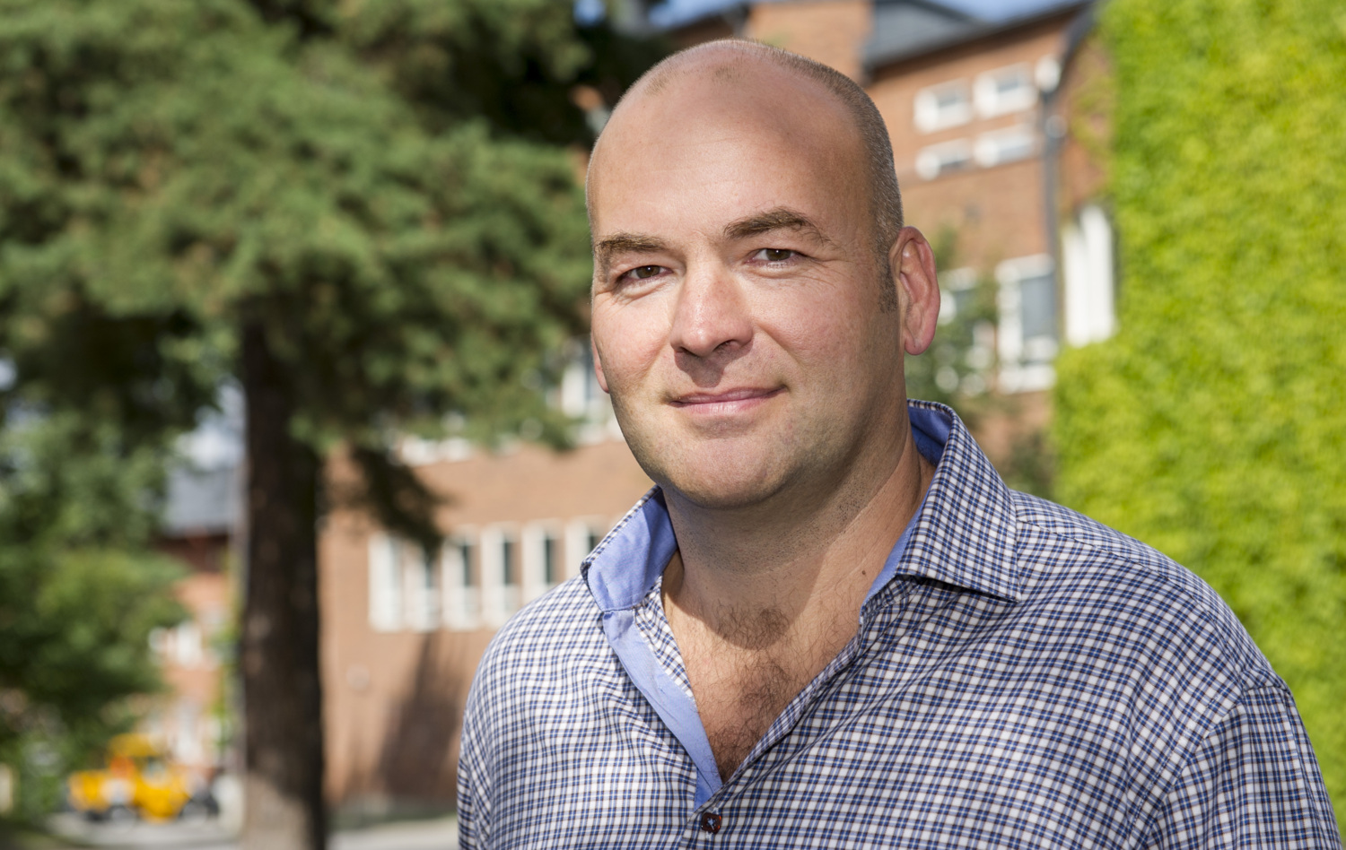 Bob Harris receives newly established education award | Karolinska ...